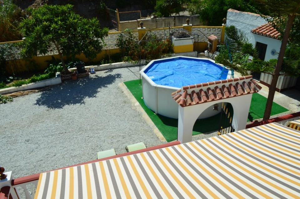 1 Holiday Cottages & Country Houses in Almayate Bajo, Malaga from 25 ...