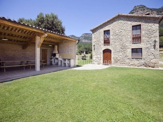 Casas Rurales con Barbacoa en Casserres | CasasRurales.net
