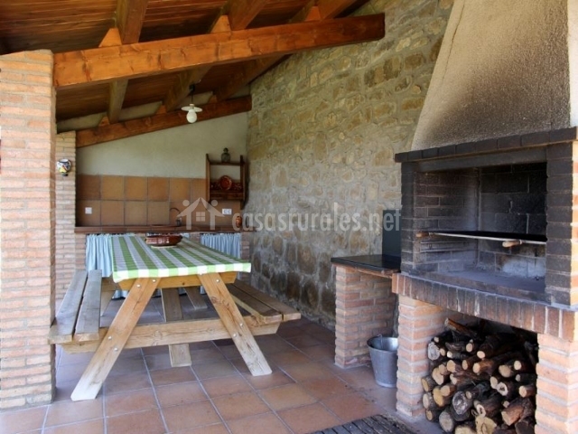 Casas Rurales con Barbacoa en Montmajor | CasasRurales.net