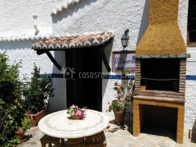 Casas Rurales con Barbacoa en La Axarquía | CasasRurales.net