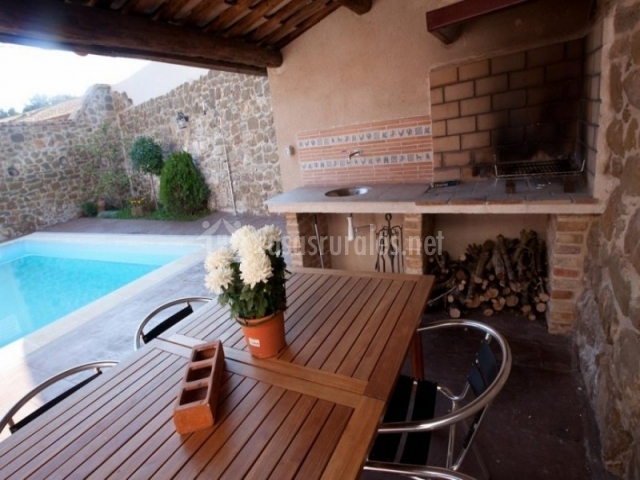 8 Casas Rurales con Barbacoa en Noguera | CasasRurales.net